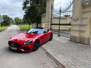 Красный Мерседес AMG GT 2020 в Вильнюс, объемом двигателя 3.98 л и пробегом 30 тыс. км за 80000 €, фото 4 на AUTOMOTO.COM.LV