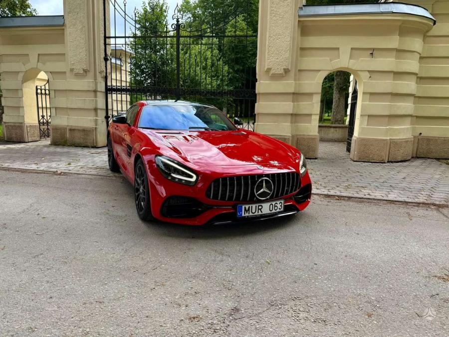 Красный Мерседес AMG GT 2020 в Вильнюс, объемом двигателя 3.98 л и пробегом 30 тыс. км за 80000 €, фото 5 на AUTOMOTO.COM.LV