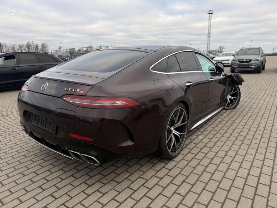 Красный Мерседес AMG GT 2022 в Мариямполе, объемом двигателя 4.00 л и пробегом 41 тыс. км за 76500 €, фото 5 на AUTOMOTO.COM.LV