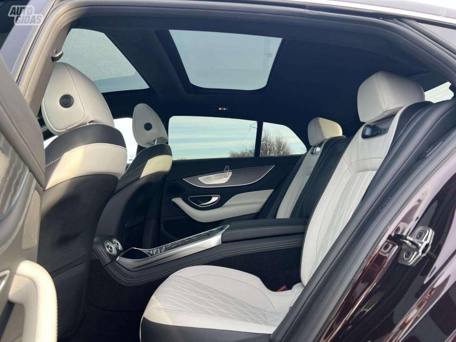 Красный Мерседес AMG GT 2022 в Мариямполе, объемом двигателя 4.00 л и пробегом 45 тыс. км за 109950 €, фото 36 на AUTOMOTO.COM.LV