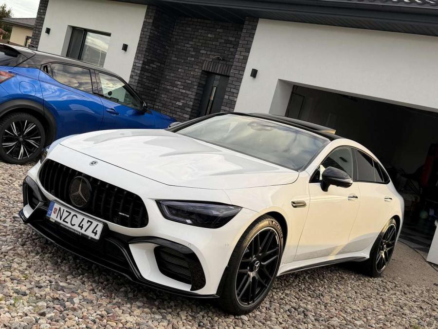 Белый Мерседес AMG GT 2019 в Вильнюс, объемом двигателя 3.00 л и пробегом 34 тыс. км за 75000 €, фото 1 на AUTOMOTO.COM.LV