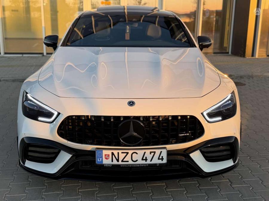 Белый Мерседес AMG GT 2019 в Вильнюс, объемом двигателя 3.00 л и пробегом 34 тыс. км за 75000 €, фото 3 на AUTOMOTO.COM.LV