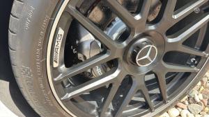 Белый Мерседес AMG GT 2019 в Вильнюс, объемом двигателя 3.00 л и пробегом 34 тыс. км за 75000 €, фото 38 на AUTOMOTO.COM.LV