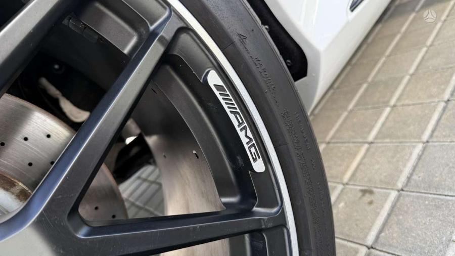 Белый Мерседес AMG GT 2019 в Вильнюс, объемом двигателя 3.00 л и пробегом 34 тыс. км за 75000 €, фото 17 на AUTOMOTO.COM.LV
