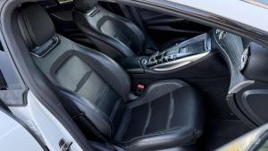 Белый Мерседес AMG GT 2019 в Вильнюс, объемом двигателя 3.00 л и пробегом 34 тыс. км за 75000 €, фото 22 на AUTOMOTO.COM.LV
