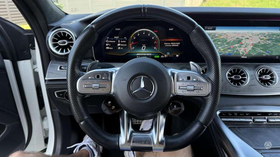 Белый Мерседес AMG GT 2019 в Вильнюс, объемом двигателя 3.00 л и пробегом 34 тыс. км за 75000 €, фото 31 на AUTOMOTO.COM.LV