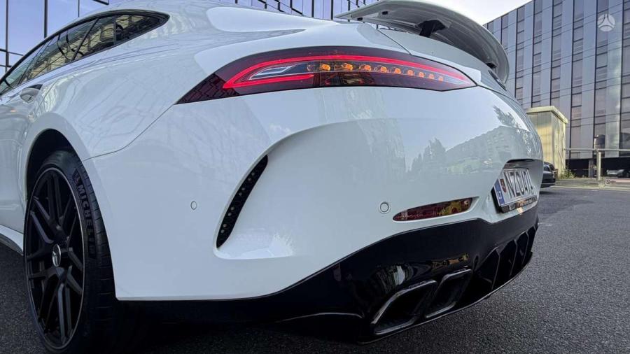 White Mercedes-Benz amg-gt 2019 in Vilnius, with an engine capacity of 3.00 L and mileage of 34 thousand km for 75000 €, photo 10 on AUTOMOTO.COM.LV