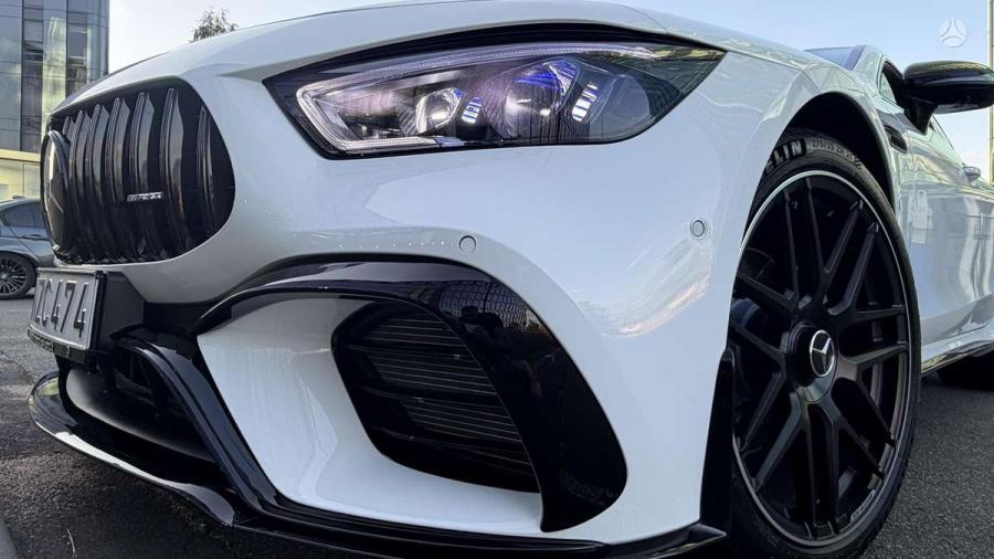 White Mercedes-Benz amg-gt 2019 in Vilnius, with an engine capacity of 3.00 L and mileage of 34 thousand km for 75000 €, photo 12 on AUTOMOTO.COM.LV