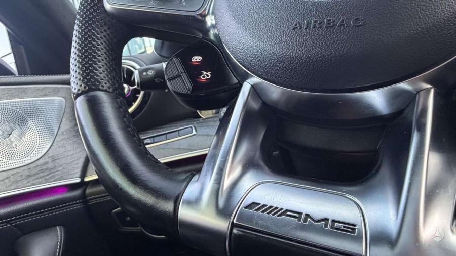 White Mercedes-Benz amg-gt 2019 in Vilnius, with an engine capacity of 3.00 L and mileage of 34 thousand km for 75000 €, photo 24 on AUTOMOTO.COM.LV
