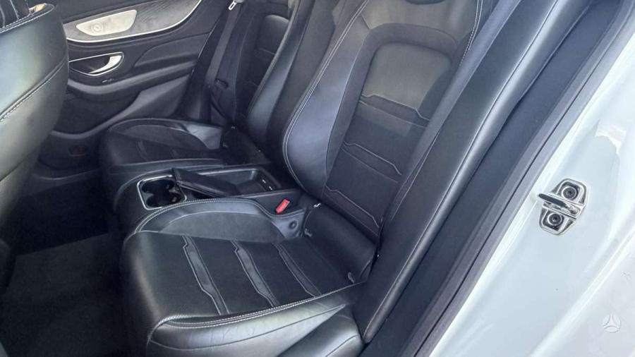 White Mercedes-Benz amg-gt 2019 in Vilnius, with an engine capacity of 3.00 L and mileage of 34 thousand km for 75000 €, photo 32 on AUTOMOTO.COM.LV
