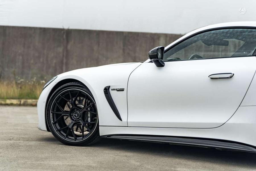 Balts Mercedes-Benz amg-gt 2024 Klaipėda, ar dzinēja tilpumu 3.98 L un nobraukumu 45 tūkst. km par 149999 €, foto 16 vietnē AUTOMOTO.COM.LV