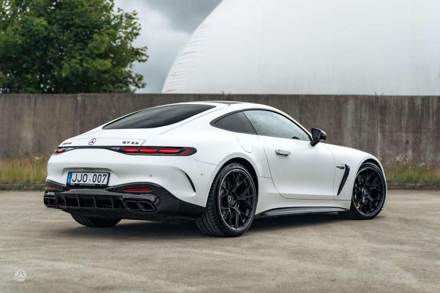 Balts Mercedes-Benz amg-gt 2024 Klaipėda, ar dzinēja tilpumu 3.98 L un nobraukumu 45 tūkst. km par 149999 €, foto 18 vietnē AUTOMOTO.COM.LV