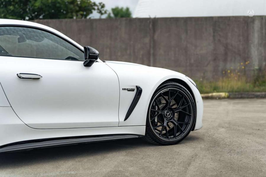 Balts Mercedes-Benz amg-gt 2024 Klaipėda, ar dzinēja tilpumu 3.98 L un nobraukumu 45 tūkst. km par 149999 €, foto 19 vietnē AUTOMOTO.COM.LV