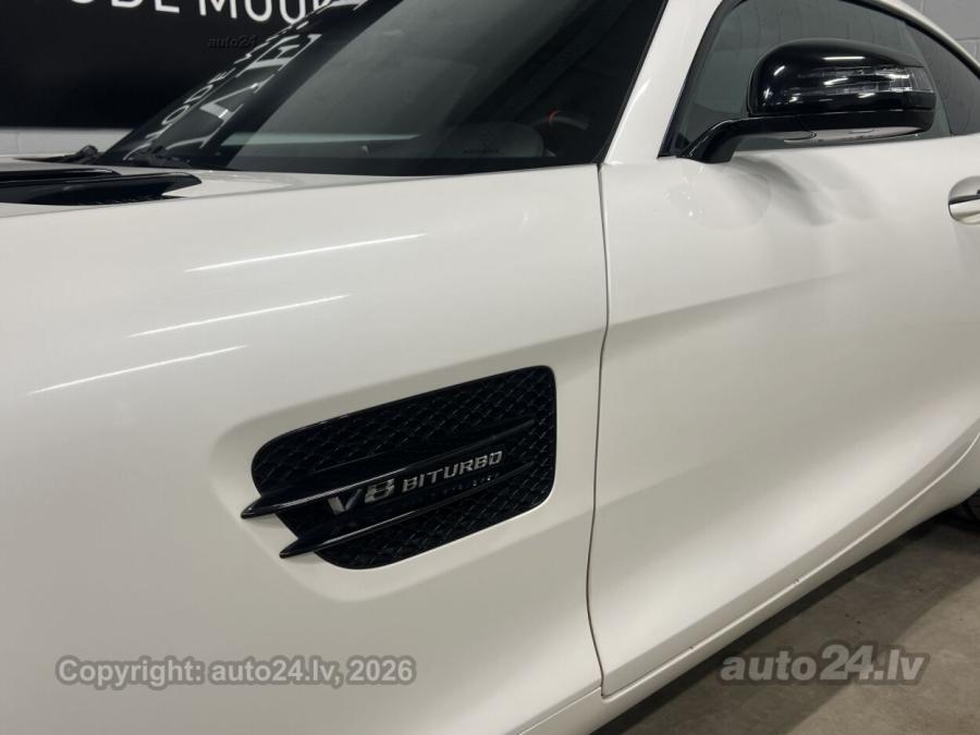 White Mercedes-Benz amg-gt 2015 in Tallinn, with an engine capacity of 4.00 L and mileage of 76 thousand km for 69995 €, photo 6 on AUTOMOTO.COM.LV