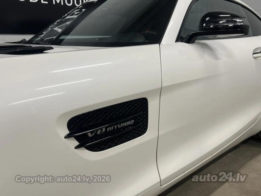 Белый Мерседес AMG GT 2015 в Таллин, объемом двигателя 4.00 л и пробегом 79 тыс. км за 64995 €, фото 7 на AUTOMOTO.COM.LV