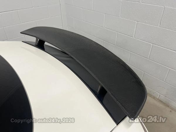 Белый Мерседес AMG GT 2015 в Таллин, объемом двигателя 4.00 л и пробегом 79 тыс. км за 64995 €, фото 8 на AUTOMOTO.COM.LV