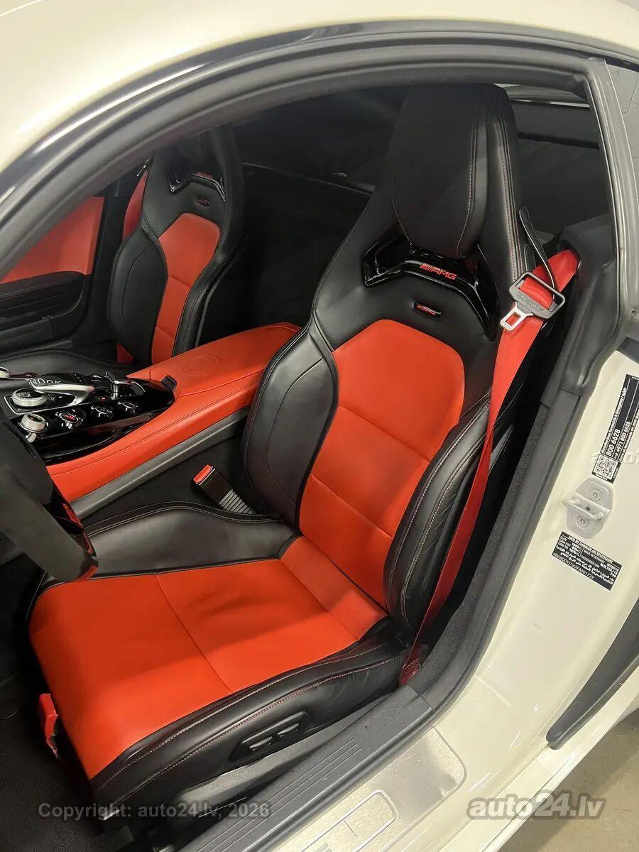 Белый Мерседес AMG GT 2015 в Таллин, объемом двигателя 4.00 л и пробегом 79 тыс. км за 64995 €, фото 18 на AUTOMOTO.COM.LV