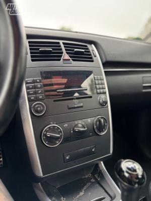 Черный Мерседес B 150 2008 в Каунас, объемом двигателя 1.40 л и пробегом 296 тыс. км за 1800 €, фото 12 на AUTOMOTO.COM.LV