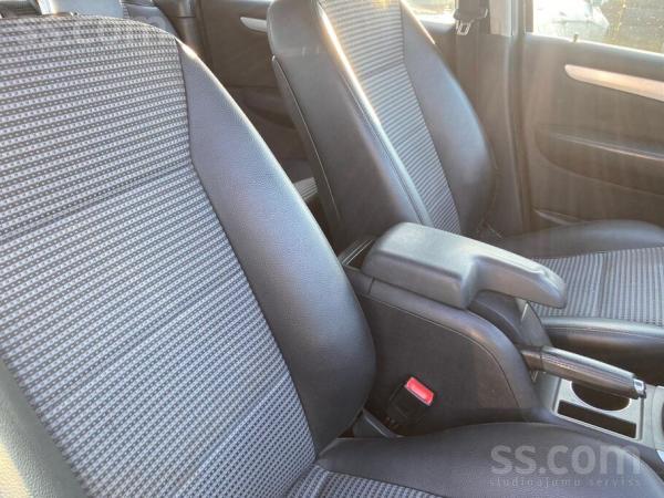 Black Mercedes-Benz B 150 2007 in Riga, with an engine capacity of 1.50 L and mileage of 250 thousand km for 3250 €, photo 11 on AUTOMOTO.COM.LV