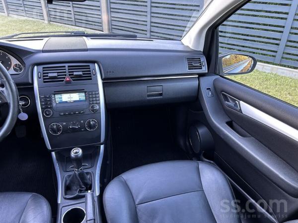 Синий Мерседес B 150 2006 в Рига, объемом двигателя 1.50 л и пробегом 214 тыс. км за 1899 €, фото 10 на AUTOMOTO.COM.LV