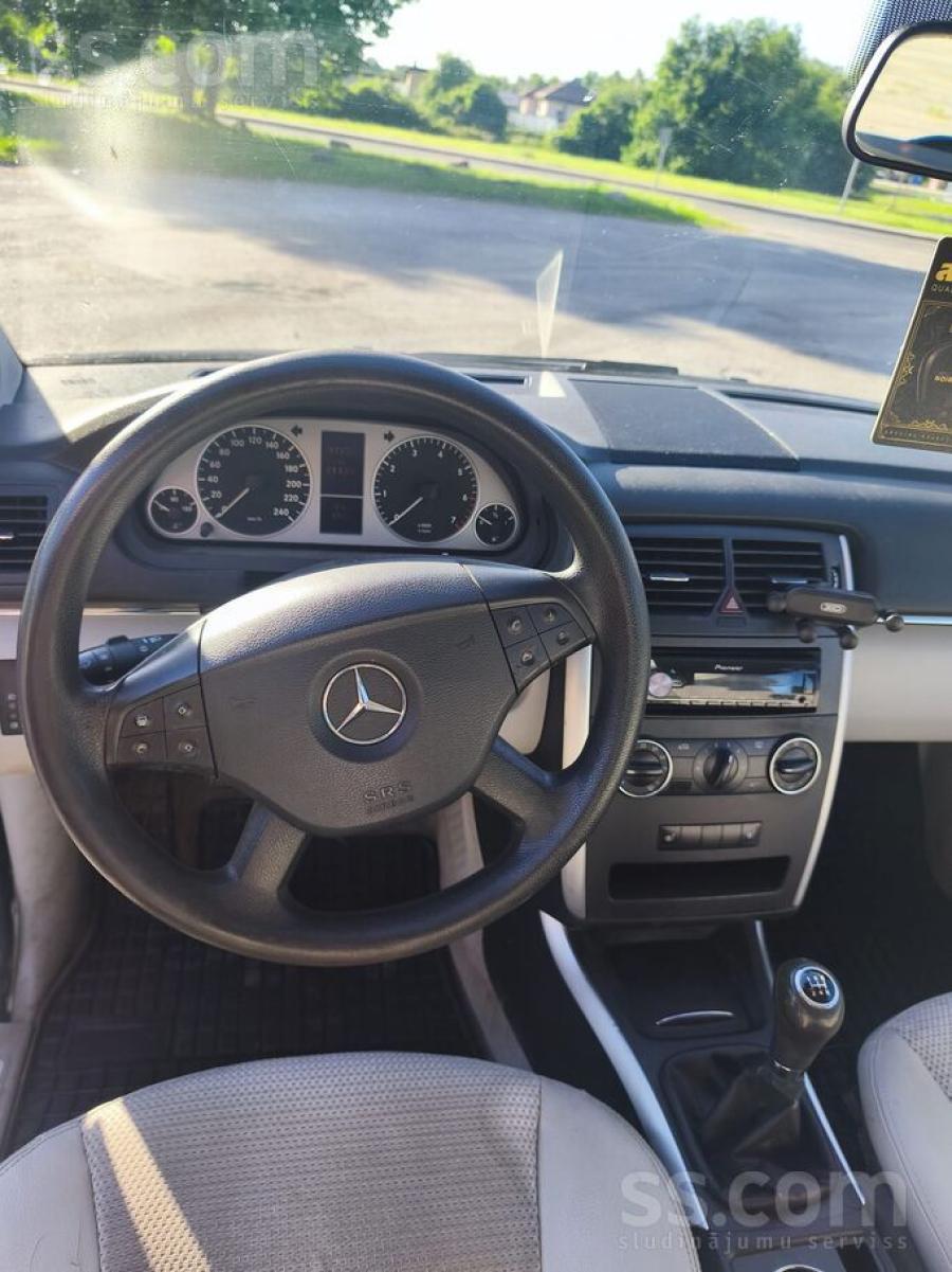 Zils Mercedes-Benz B 150 2006 Ogre, ar dzinēja tilpumu 1.50 L un nobraukumu 211 tūkst. km par 985 €, foto 6 vietnē AUTOMOTO.COM.LV
