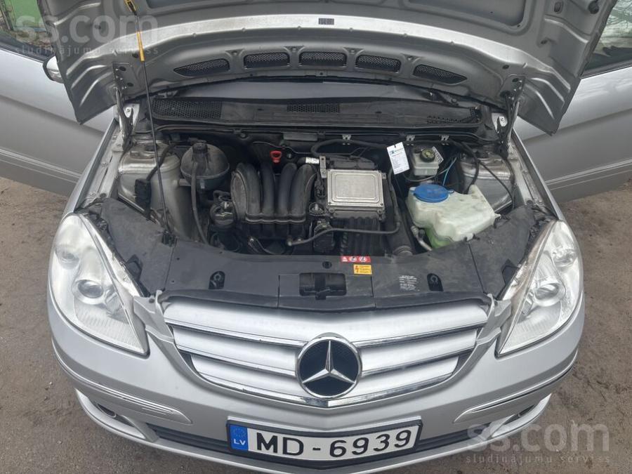 Grey Mercedes-Benz B 150 2006 in Riga, with an engine capacity of 1.50 L and mileage of 150 thousand km for 2960 €, photo 3 on AUTOMOTO.COM.LV