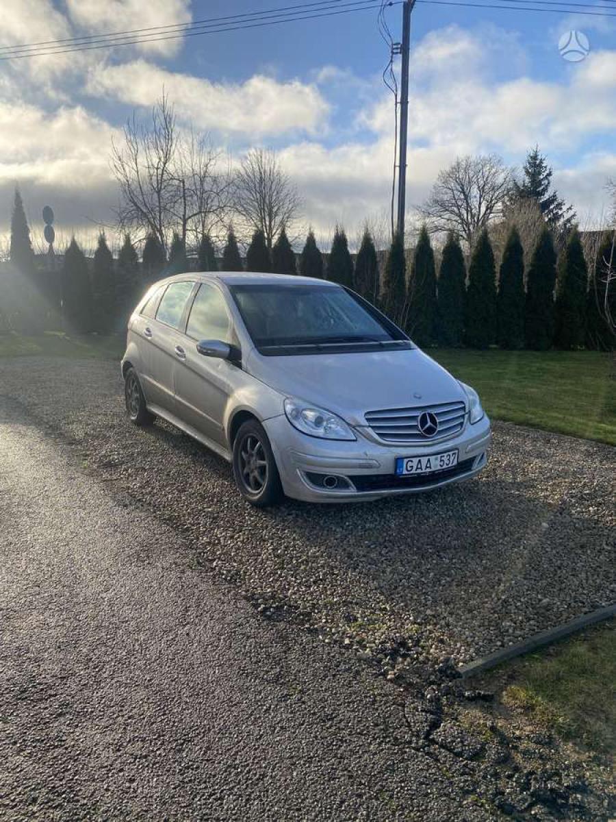 Grey Mercedes-Benz B 150 2007 in Vilnius, with an engine capacity of 1.50 L and mileage of 180 thousand km for 1300 €, photo 6 on AUTOMOTO.COM.LV