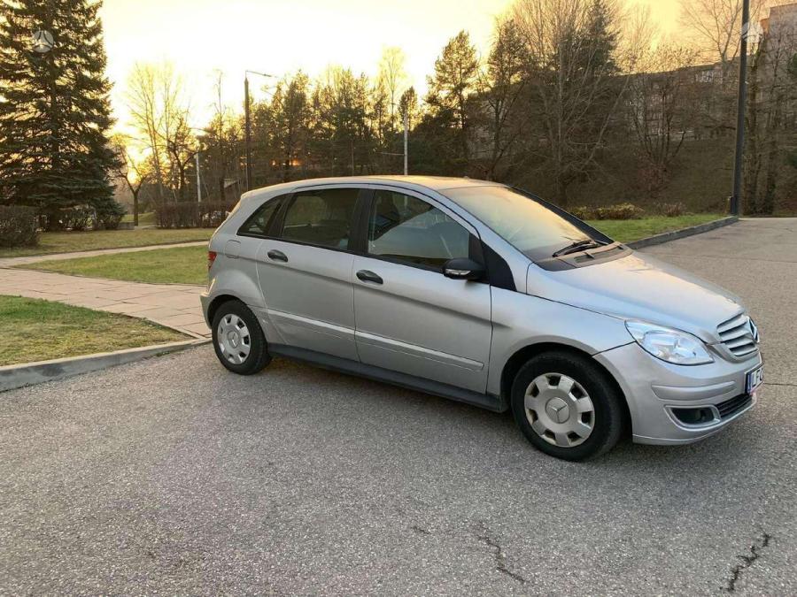 Серый Мерседес B 150 2007 в Вильнюс, объемом двигателя 1.50 л и пробегом 273 тыс. км за 1000 €, фото 5 на AUTOMOTO.COM.LV