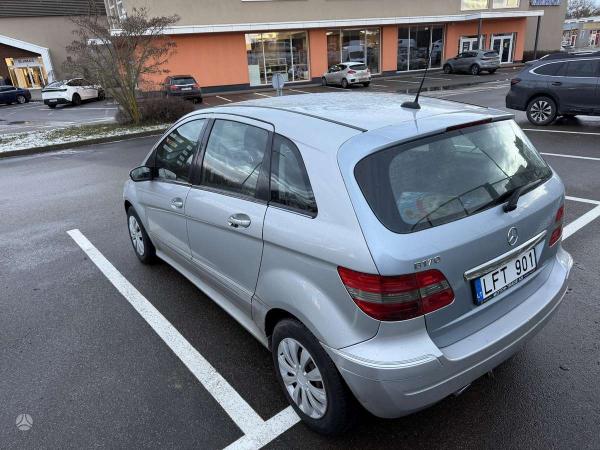 Grey Mercedes-Benz B 150 2006 in Vilnius, with an engine capacity of 1.50 L and mileage of 274 thousand km for 1550 €, photo 7 on AUTOMOTO.COM.LV