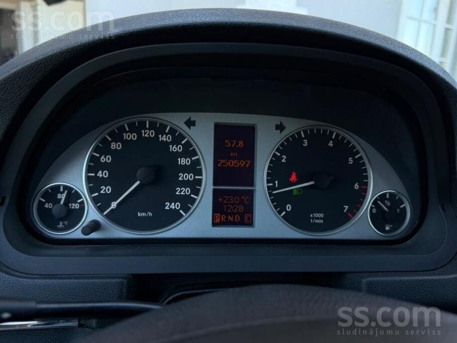 Мерседес B 150 2005 в Рига, объемом двигателя 1.50 л и пробегом 250 тыс. км за 1250 €, фото 5 на AUTOMOTO.COM.LV