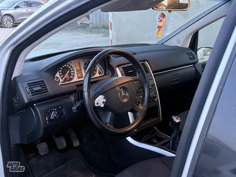 Mercedes-Benz B 150 2007 Šauļi, ar dzinēja tilpumu 1.50 L un nobraukumu 184 tūkst. km par 1900 €, foto 9 vietnē AUTOMOTO.COM.LV