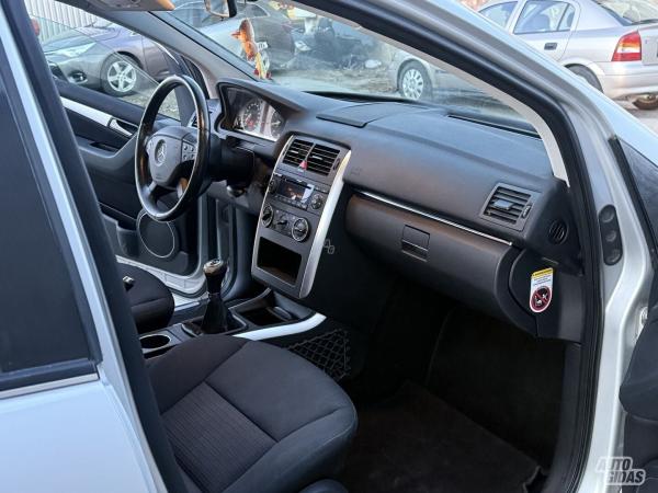 Mercedes-Benz B 150 2007 Šauļi, ar dzinēja tilpumu 1.50 L un nobraukumu 184 tūkst. km par 1900 €, foto 10 vietnē AUTOMOTO.COM.LV