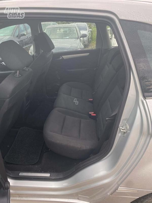 Mercedes-Benz B 150 2006 in Kretinga, with an engine capacity of 1.50 L and mileage of 280 thousand km for 2000 €, photo 3 on AUTOMOTO.COM.LV