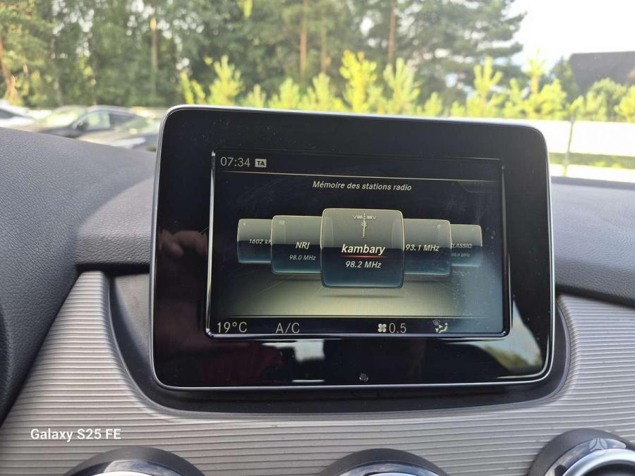 Melns Mercedes-Benz b-160 2015 Tauragė, ar dzinēja tilpumu 1.46 L un nobraukumu 177 tūkst. km par 5700 €, foto 22 vietnē AUTOMOTO.COM.LV