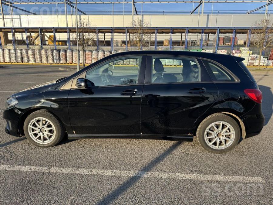 Melns Mercedes-Benz b-160 2018 Rīga, ar dzinēja tilpumu 1.50 L un nobraukumu 499 tūkst. km par 6500 €, foto 3 vietnē AUTOMOTO.COM.LV