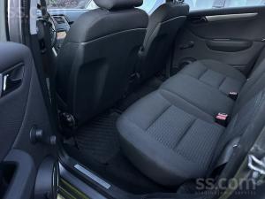 Pelēks Mercedes-Benz b-160 2009 Rīga, ar dzinēja tilpumu 1.50 L un nobraukumu 223 tūkst. km par 4100 €, foto 9 vietnē AUTOMOTO.COM.LV