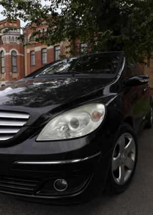 Melns Mercedes-Benz b-170 2007 Tallina, ar dzinēja tilpumu 0.00 L un nobraukumu 165 tūkst. km par 3900 €, foto 4 vietnē AUTOMOTO.COM.LV