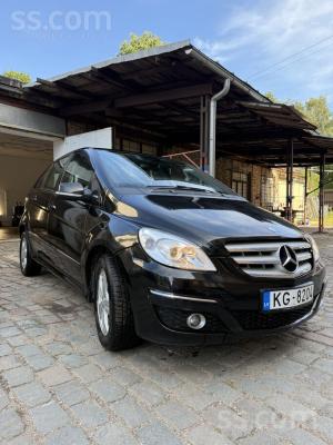 Melns Mercedes-Benz b-170 2009 Rīga, ar dzinēja tilpumu 2.00 L un nobraukumu 233 tūkst. km par 1800 €, foto  vietnē AUTOMOTO.COM.LV