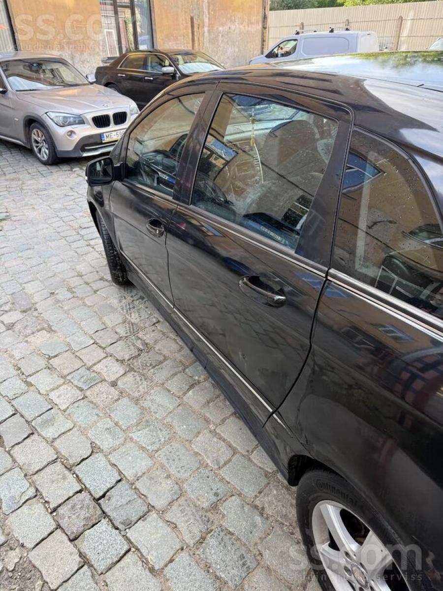 Melns Mercedes-Benz b-170 2009 Rīga, ar dzinēja tilpumu 2.00 L un nobraukumu 233 tūkst. km par 1800 €, foto 5 vietnē AUTOMOTO.COM.LV