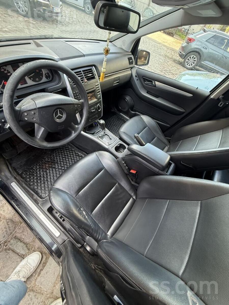 Melns Mercedes-Benz b-170 2009 Rīga, ar dzinēja tilpumu 2.00 L un nobraukumu 233 tūkst. km par 1800 €, foto 7 vietnē AUTOMOTO.COM.LV