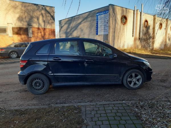 Melns Mercedes-Benz b-170 2006 Kauņa, ar dzinēja tilpumu 1.70 L un nobraukumu 160 tūkst. km par 400 €, foto 6 vietnē AUTOMOTO.COM.LV