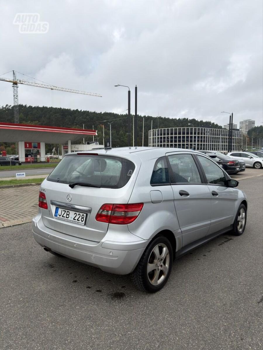 Pelēks Mercedes-Benz b-170 2005 Viļņa, ar dzinēja tilpumu 1.70 L un nobraukumu 243 tūkst. km par 1350 €, foto 5 vietnē AUTOMOTO.COM.LV