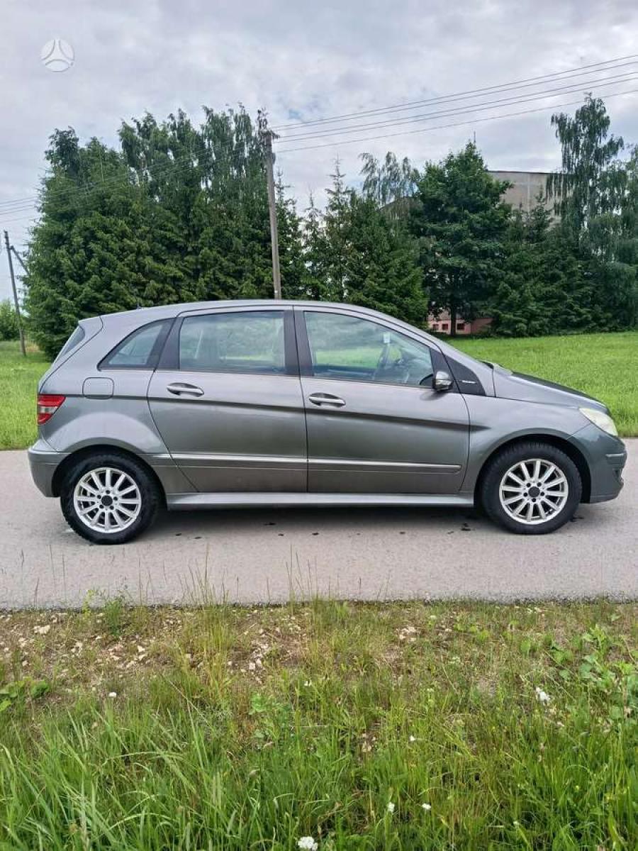 Grey Mercedes-Benz b-170 2007 in Kedainiai, with an engine capacity of 1.70 L and mileage of 106 thousand km for 1250 €, photo 4 on AUTOMOTO.COM.LV