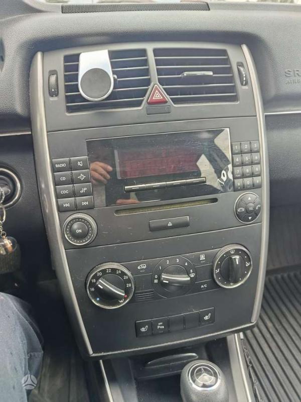 Grey Mercedes-Benz b-170 2007 in Kedainiai, with an engine capacity of 1.70 L and mileage of 106 thousand km for 1250 €, photo 10 on AUTOMOTO.COM.LV