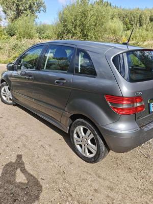 Pelēks Mercedes-Benz b-170 2008 Šauļi, ar dzinēja tilpumu 1.70 L un nobraukumu 159 tūkst. km par 1500 €, foto 5 vietnē AUTOMOTO.COM.LV
