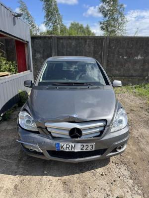 Grey Mercedes-Benz b-170 2009 in Kaunas, with an engine capacity of 2.00 L and mileage of 215 thousand km for 690 €, photo 3 on AUTOMOTO.COM.LV