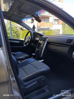 Mercedes-Benz b-170 2007 in Vilnius, with an engine capacity of 1.70 L and mileage of 150 thousand km for 2150 €, photo 6 on AUTOMOTO.COM.LV