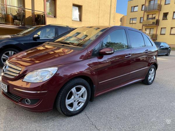 Sarkans Mercedes-Benz b-170 2006 Viļņa, ar dzinēja tilpumu 1.70 L un nobraukumu 225 tūkst. km par 2000 €, foto 1 vietnē AUTOMOTO.COM.LV