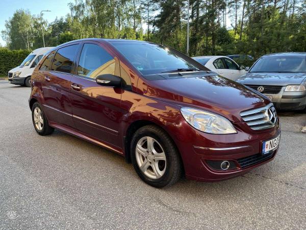Sarkans Mercedes-Benz b-170 2006 Viļņa, ar dzinēja tilpumu 1.70 L un nobraukumu 225 tūkst. km par 2000 €, foto 3 vietnē AUTOMOTO.COM.LV