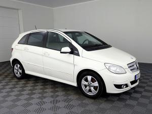 Balts Mercedes-Benz b-170 2009 Tallina, ar dzinēja tilpumu 2.00 L un nobraukumu 377 tūkst. km par 799 €, foto  vietnē AUTOMOTO.COM.LV